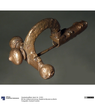 Zwiebelkopffibel | Europeana