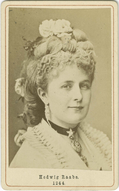 Porträt der Hedwig Raabe | Europeana